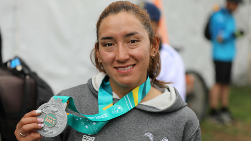 Miryam Núñez cierra su año con una medalla dedicada a su abuelo | El ...